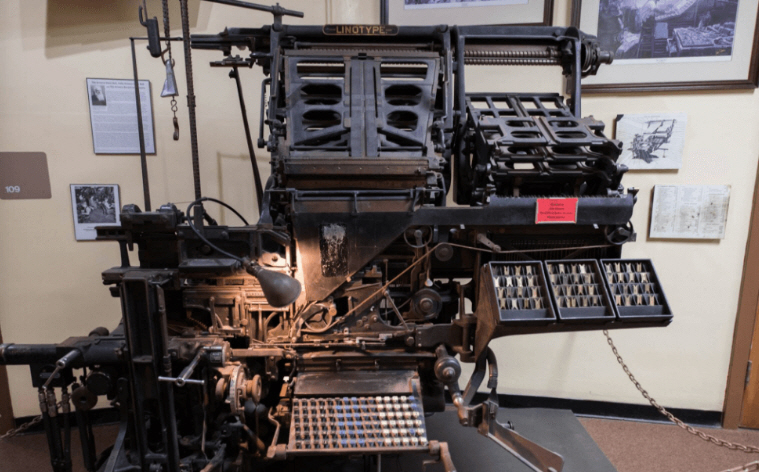 Reporters’ two-finger typing style – Malcolm's Round Table